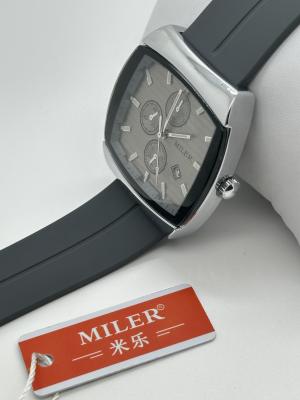 Cina Il modello si adatta alla sua funzione Orologio da polso di quarzo maschile con stile e prestazioni in vendita