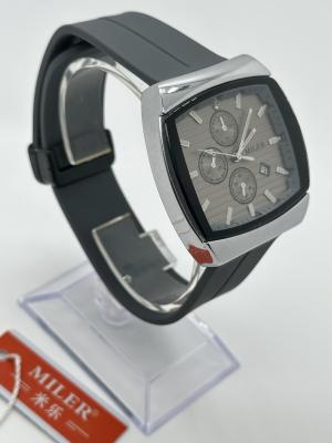 Cina Il modello si adatta alla sua funzione Orologio da polso di quarzo maschile con stile e prestazioni in vendita