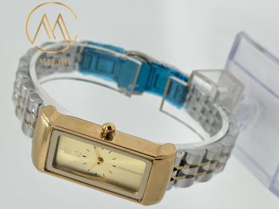 Cina Carrosserie impermeabili donne orologio da polso in quarzo con fascia di pelle a gancio in vendita