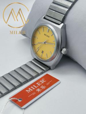 Cina Elegante cinturino di silicone nero orologio sportivo digitale per uomini e donne con movimento di quarzo in vendita