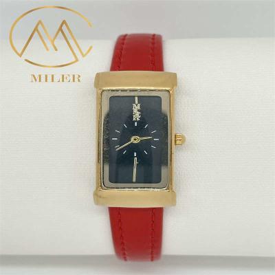 中国 レーザー印刷 ロゴ レザー ストラップ クォーツ 時計 30 メートル 防水 販売のため