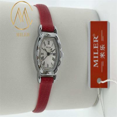 China Timeless Elegance Leather Strap Quartz Watch Woman Watch for sale