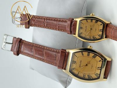 中国 モダンデザイン カップルウォッチ ロゴ カスタマイズ クォーツ腕時計 成人向け 販売のため