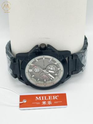 Cina Orologio da polso di quarzo impermeabile per uomini resistente e elegante in vendita