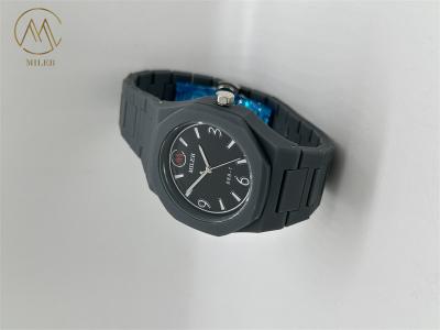 중국 우리의 3ATM 방수 스테인레스 스틸 스트랩 시계와 디지털 디스플레이로 일정과 점에 따라 유지 판매용