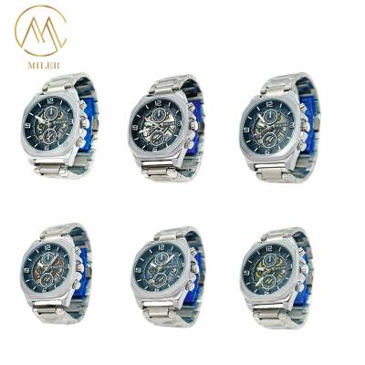 Cina Nuovo design impermeabile argento bezel quartz orologio buon prezzo logo personalizzare orologio per uomini in vendita