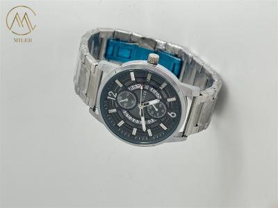 China Relógio de Quartzo Miler em Aço Inoxidável para Mulheres, 30m à Prova d'Água, Mostrador Dourado à venda