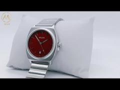 Fabrikant gegraveerde leer kwarts zwarte band heren horloges voor klassieke en moderne veelzijdigheid