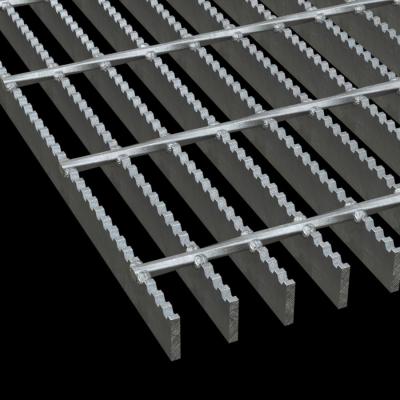 China Rust-Proof Galvanized Steel Grating with Serrated Non-Slip Surface for Industrial Platforms for sale