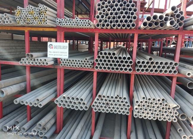 1.4301 Welded Polished Stainless Steel Pipe 321 Stainless Steel Tubing Stainless Steel Pipe 200mm Stainless Steel Pipe
