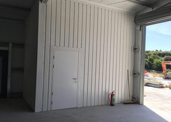 Prefab Steel Structure Warehouse Economical Design Construction Steel Building With Ventilation Panel