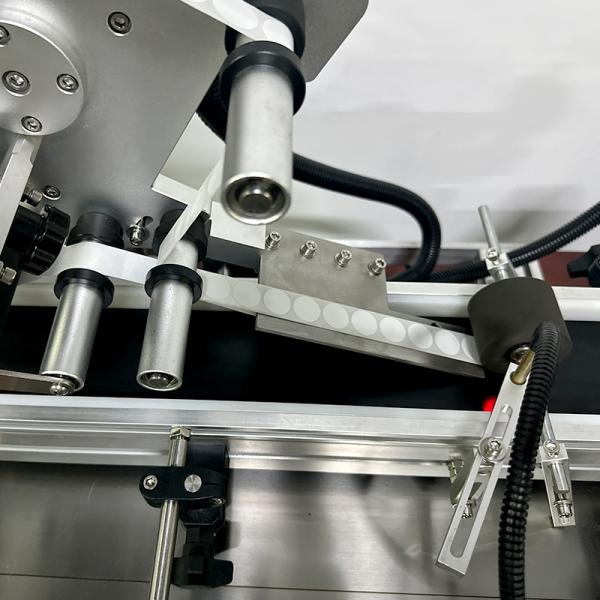 Quality High Speed Adjustable Flat Labeling Machine Applicator 100BPH Customized for sale