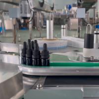 China Desktop Automatic Wine Beer Bottle Labeler Sticker Labelling Machine Applicator for sale