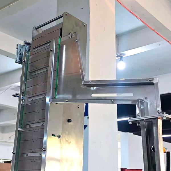 Quality HMI Automatic Screwing Soda Bottle Capping Machine For Perfume ODM for sale