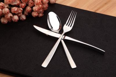 China OEM good quality 24pcs stainless steel flatware 18/10 material  cutlery set  in color box for sale