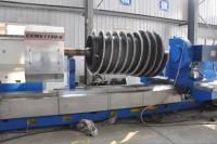 China CNC Horizontal Grinding Lathe Machine 2000mm Turning Grinding Shaft Cylinder for sale