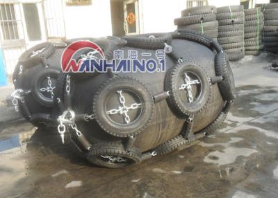 China 2.5 x 5.5m Pneumatic floating fenders with 80KPa passed ISO 17357 for sale