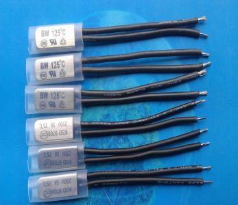 China ksd9700 laminator thermal fuse 250V/5A 40-180C UL VDE RoHS for sale