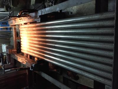 中国 250mm は穴があいた金属の管、316 ステンレス鋼の打ち抜かれた管を溶接しました 販売のため
