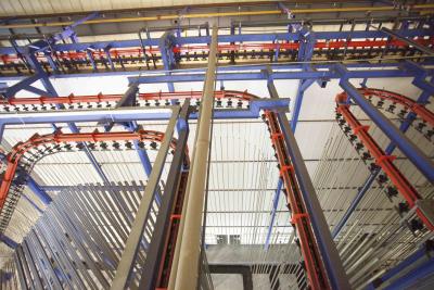 Chine La ligne de revêtement de poudre verticale de première classe pour les profils en aluminium à vendre