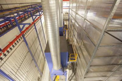 China Verticale poedercoatingslijn met verstelbare snelheid van het vervoerband met een standaardoppervlakte van 400 m2/t Te koop