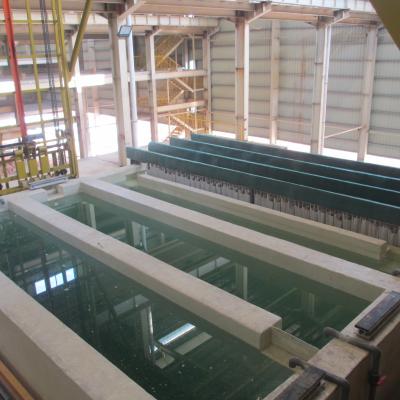 Cina Linea di produzione verticale anodizzazione personalizzabile per il trattamento superficiale di profili in alluminio di grande capacità in vendita