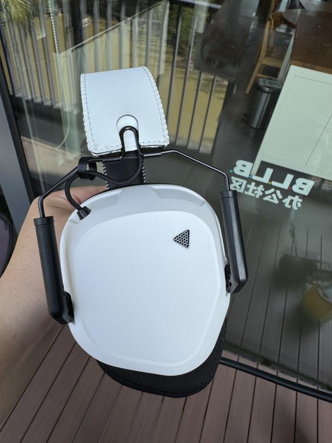 X1 PRO gaming headset being worn by gamer showing comfortable fit