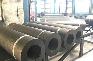 China 700-800mm UHP graphite electrode for sale