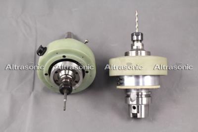 Cina dispositivo di corrispondenza ultrasonico del fuso di 20khz 2000W con il connettore HSK63 per perforare in vendita