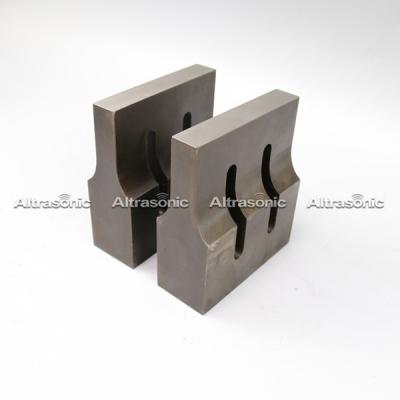 China Various Size Ultrasonic Horn For Face Mask Disposable Surgical Machine for sale
