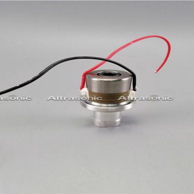 Chine Le transducteur ultrasonique miniature adapté aux besoins du client avec 4pcs la céramique M18 a relié la vis à vendre