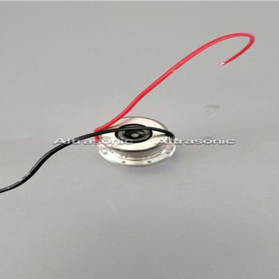 Chine Le transducteur ultrasonique miniature adapté aux besoins du client avec 4pcs la céramique M18 a relié la vis à vendre