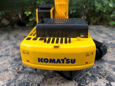 Cina Modello di escavatore in lega a scala 1/50 Komatsu PC400LC-8 - Veicolo da costruzione a fusione in vendita
