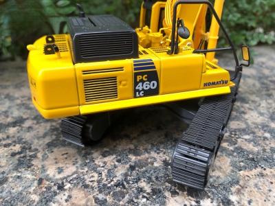 Cina Modello di escavatore in lega a scala 1/50 Komatsu PC400LC-8 - Veicolo da costruzione a fusione in vendita