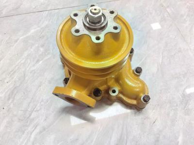 China 6114-61-1101 Water Pump Fit Komatsu 4D130 S4D130 GD500 Grader D50P-16 Engine Spare Parts for sale