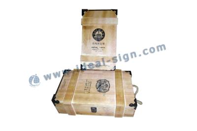Cina Dimensione di legno unica solida dei contenitori di regalo del vino 35x18x10.5cm con il legno di pino in vendita