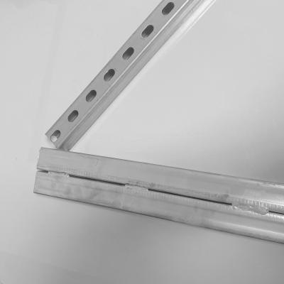 Cina purlins d'acciaio di costruzione del metallo di Manica SS400 del puntone C di acciaio inossidabile del CE di 62mm×41mm in vendita