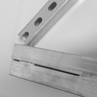 Cina purlins d'acciaio di costruzione del metallo di Manica SS400 del puntone C di acciaio inossidabile del CE di 62mm×41mm in vendita
