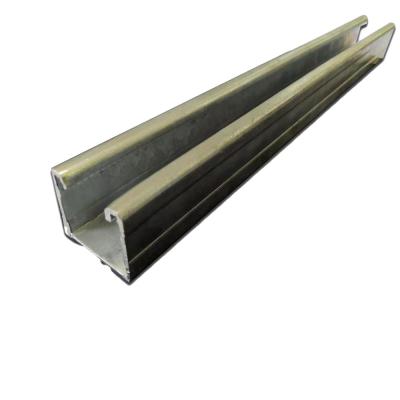 Cina HDG Perforated Metal Strut Channel Unistrut Slotted Steel Canale di supporto da 41 mm in vendita