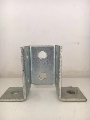 China Voorgegalvaniseerde corrosiebestendige steunkanaalbasisinstallaties 12 Gauge 1-5/8 10 ft. 4 gaten Te koop