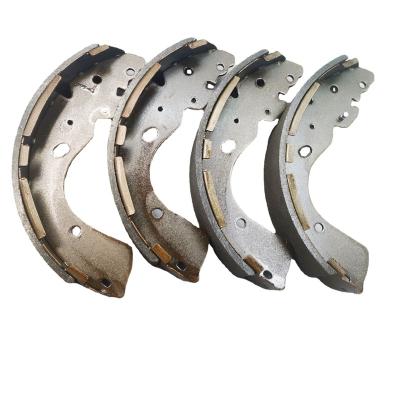 China HINO TRUCK None-Dust Ceramic and Semi-Metal High Quality Car Parts Brake Shoes for Mitsubishi V31 factory