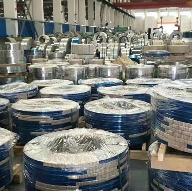 Cina Bobina in acciaio inossidabile ISO SGS 430 2b Nastro in acciaio inossidabile austenitico al nichel-cromo in vendita