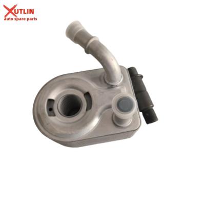 중국 자동차 엔진 예비 부품 포드 피에스타 2011-2013 년 OEM 7S7G6B856AA을위한 엔진 오일 냉각기 판매용