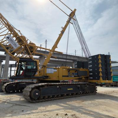 China Gebruikte 260T Xcmg Crawler Crane / Long Boom Crane 40 meter Volledig afgesloten hut for sale