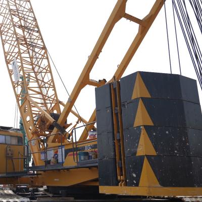 Китай XGC300 300-тонный гусеничный кран, максимальная высота подъема 132 м продается