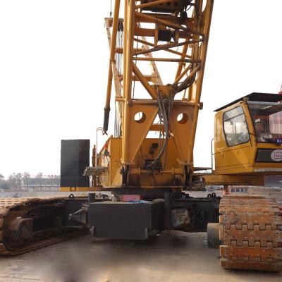 중국 최대 등판 능력 30%를 갖춘 85T 크롤러 크레인, 16-73m 주 붐 길이, 175/220kw/RPM 정격 출력으로 중량물 인양 판매용
