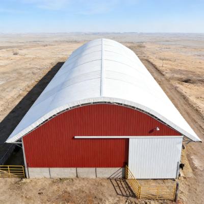 China Single Barn Custom Customizable Multi-Bay Steel Structure Cow Barn for Commercial Ranch Beef Cattle Fattening for sale