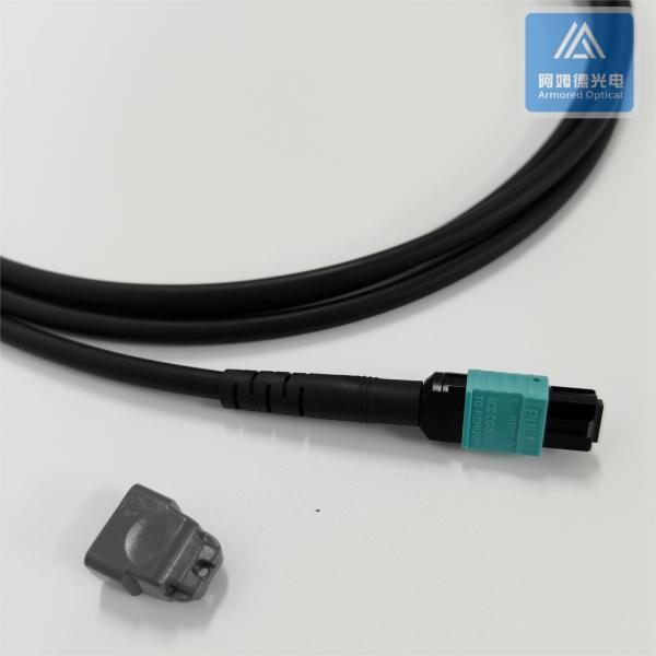 12 Core Spiral Armored MPO Fiber Patch Cord Housing 5.0mm LSZH Giacca resistente ai roditori