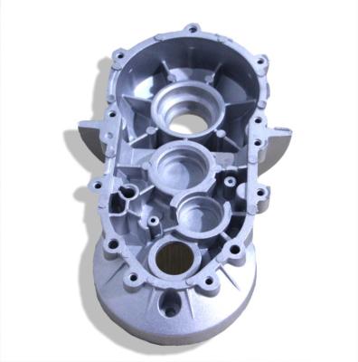 Cina Parti di macinazione automatiche su misura di CNC che girano il deflettore del cilindro del motore in vendita