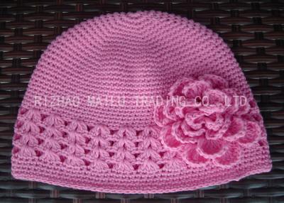 Cina Il rosa lavora all'uncinetto il cotone del latte del cappello dell'inverno lavora all'uncinetto il cappello della ragazza con il multi fiore dei petali di Layere in vendita